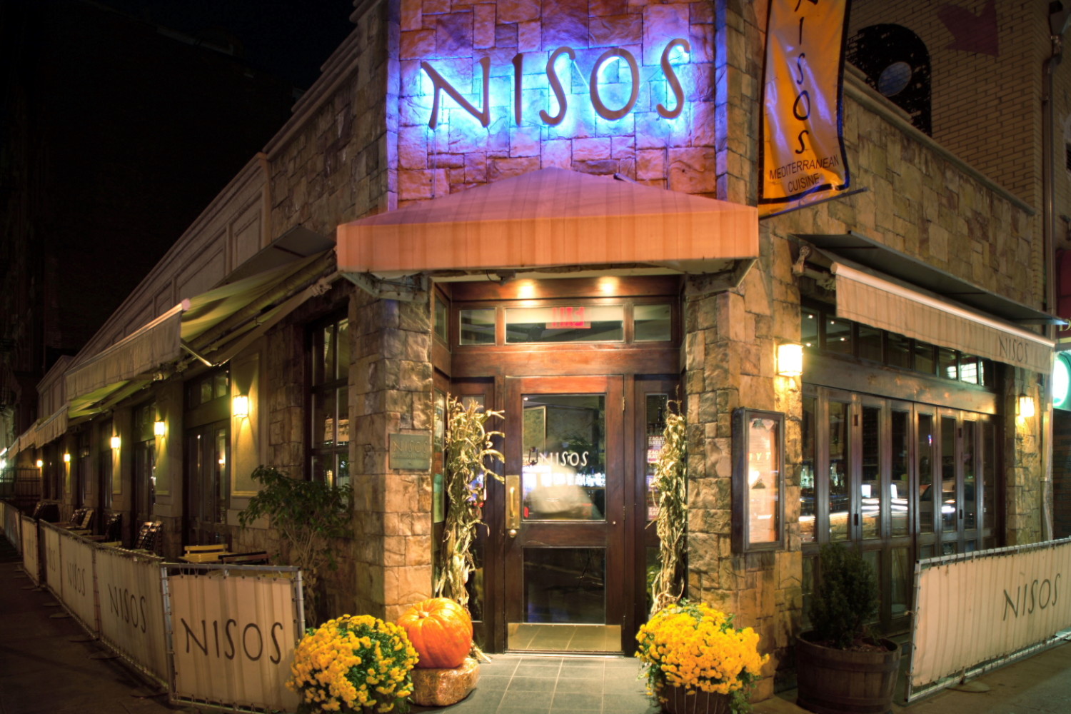 Chelsea Place | No Fee Luxury Apartments | Manhattan Skyline